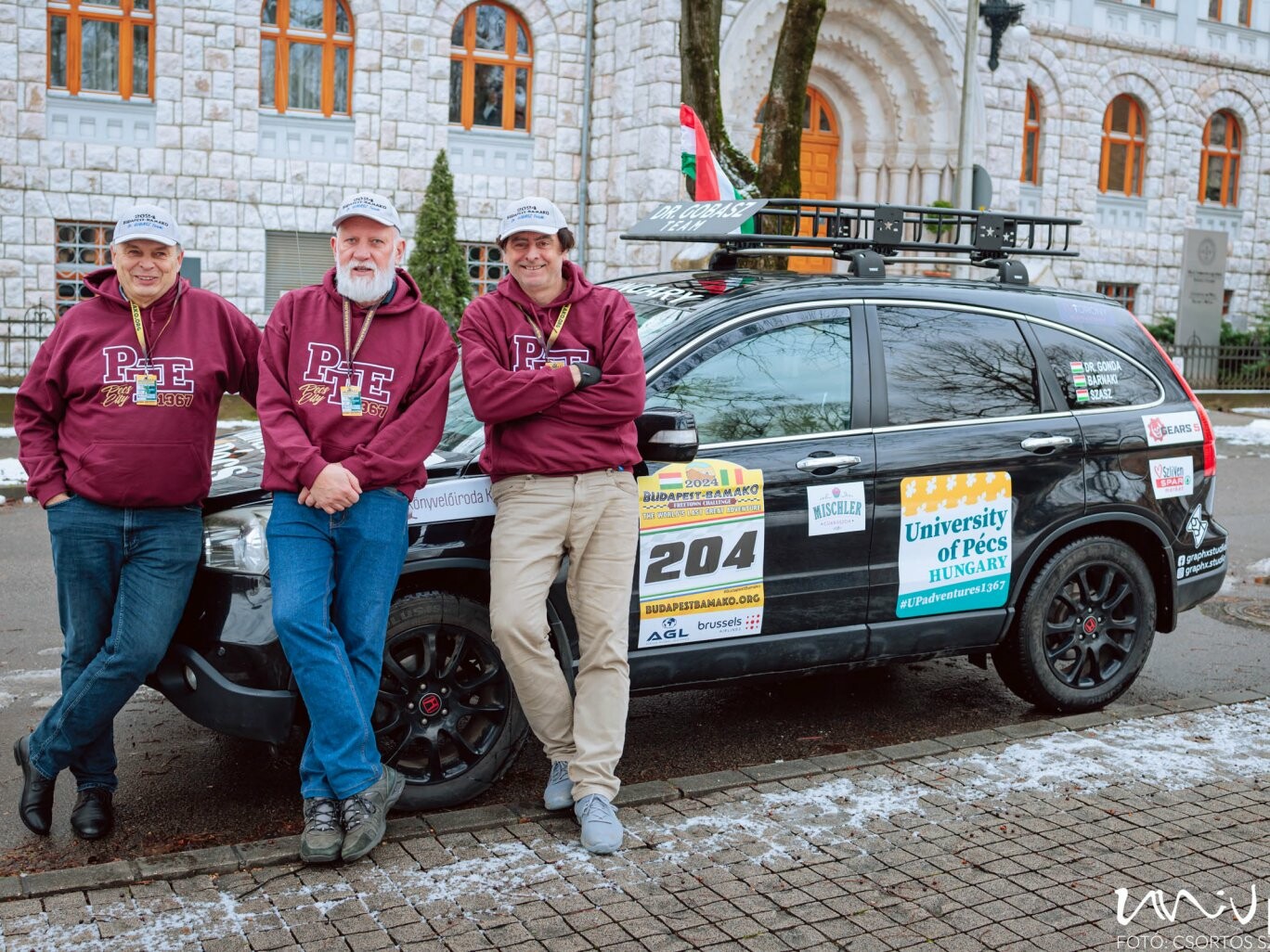 BAMAKO - A PTE autója ismét nekivág a 20 ezer kilométeres afrikai ...