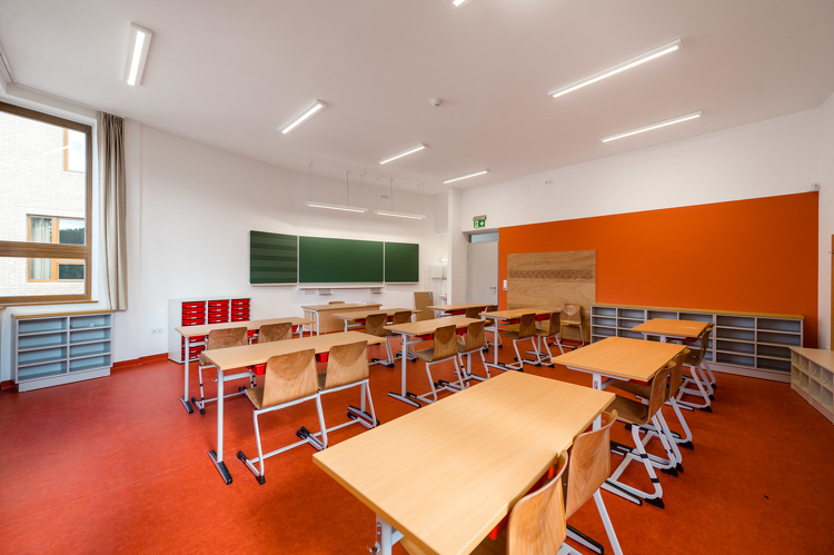 Több mint száz év után épült új általános iskola Budakalászon | Magyar ...