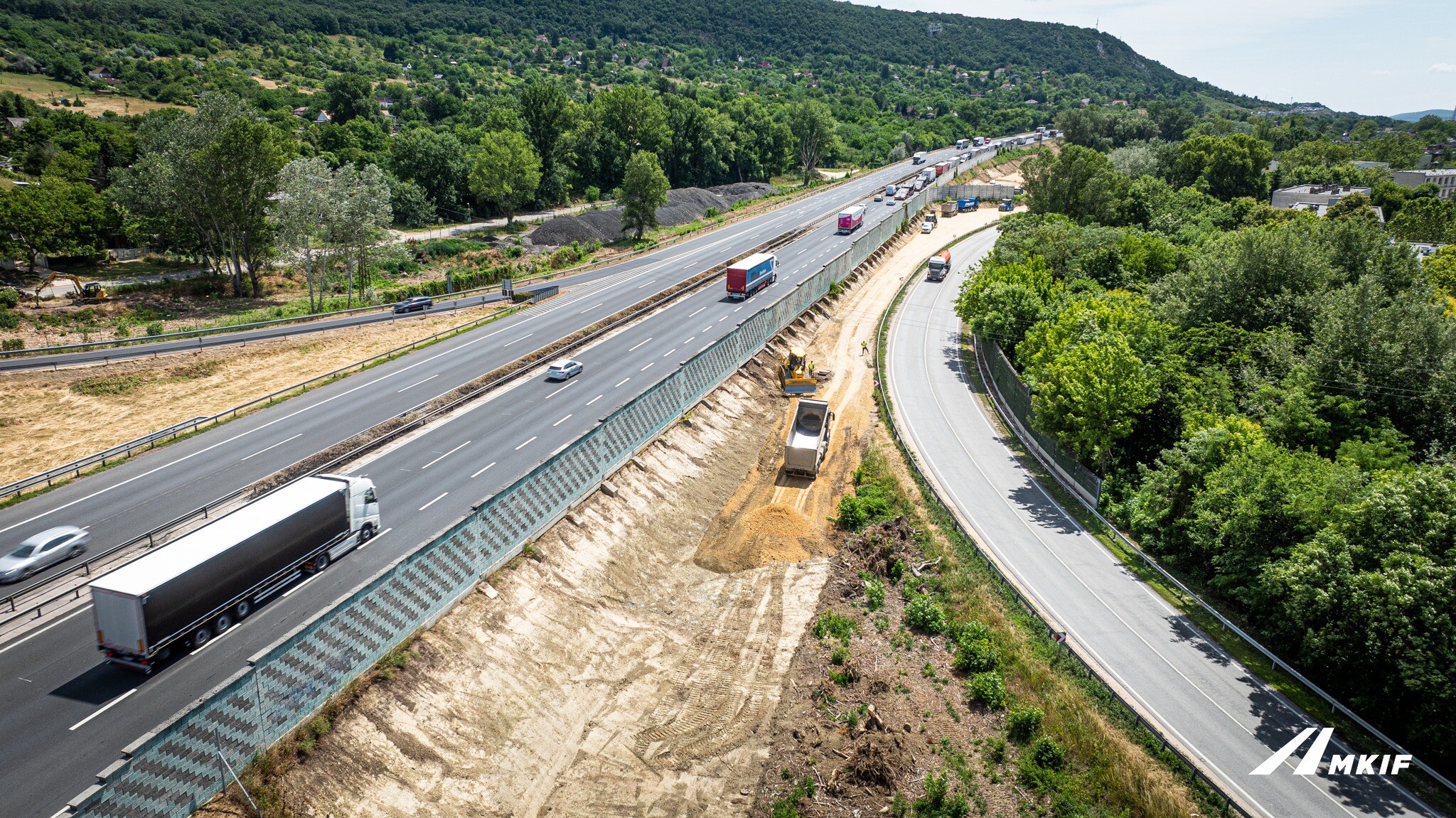 M1-es: elindult Magyarország legnagyobb autópálya-bővítése - VIDEÓ ...